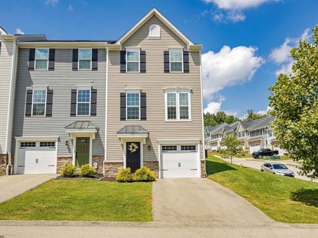 247 Stonehurst Dr, Morgantown, WV 26501