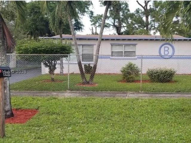 247 SW 21st Way, Fort Lauderdale, FL 33312