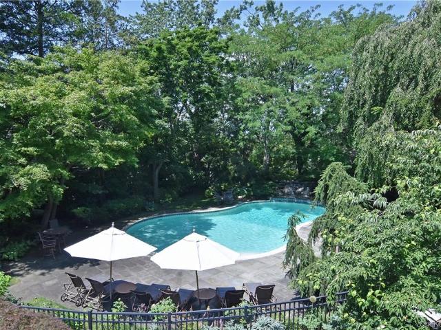247 Pelhamdale Ave, Pelham, NY 10803 | MLS #975723 | Compass
