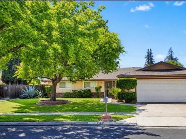247 W Vartikian Ave, Fresno, CA 93704