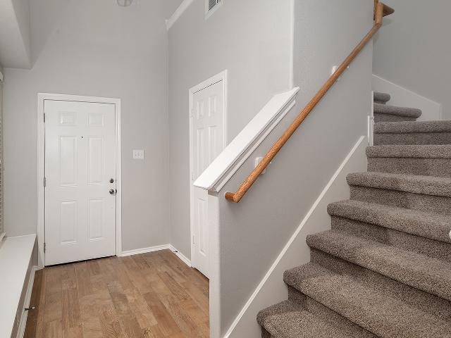 247 W Stedhill Loop
