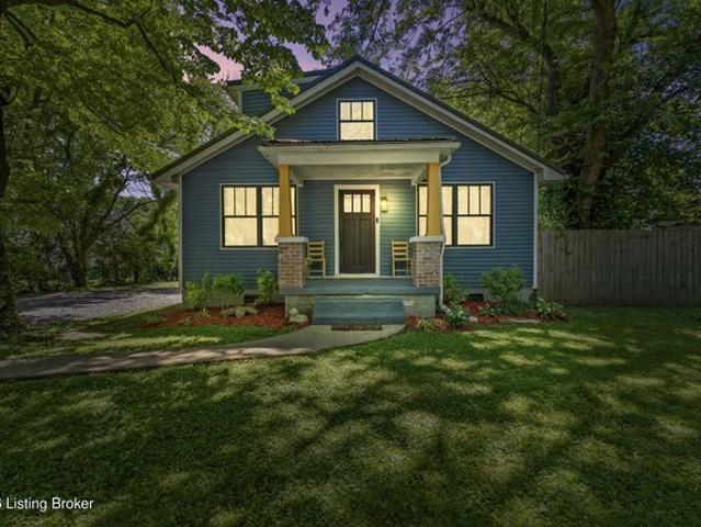 247 Walnut St, Lebanon Junction, KY 40150