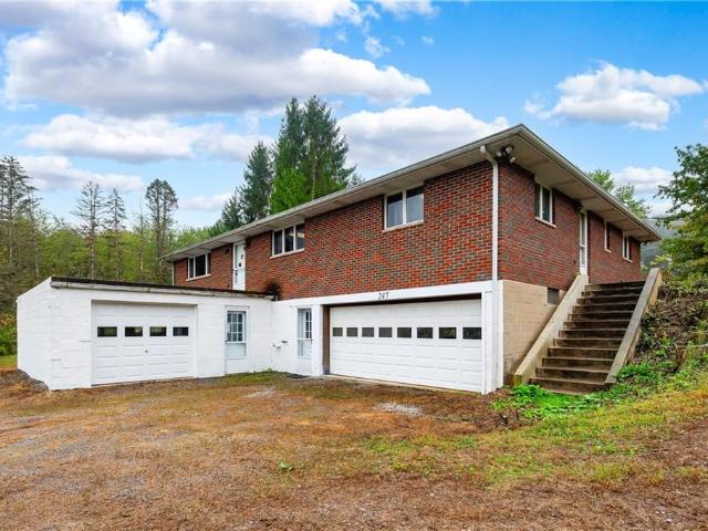 247 Welsh Rd, Valencia, PA 16059 | MLS #1720