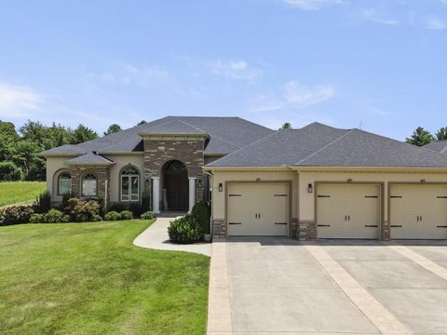 247 Taylor Cir, Bronston, KY 42518