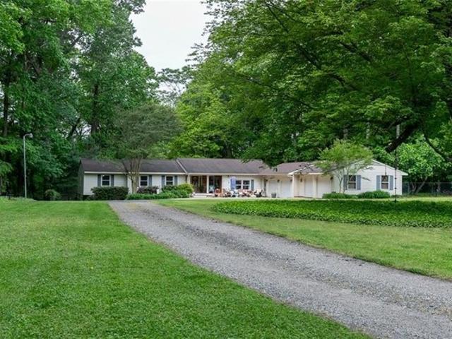 247 Yoder Ln, Newport News, VA 23602