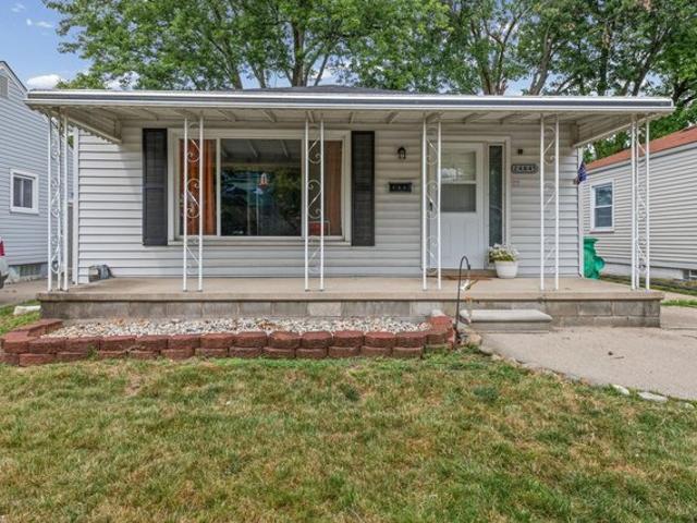 24845 Lambrecht Ave Rd, Eastpointe, MI 48021