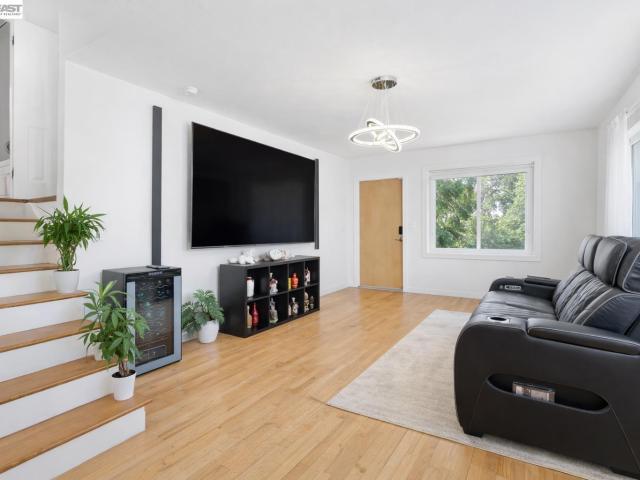 24849 2nd St, Hayward, CA 94541 | MLS #41127 | Compass