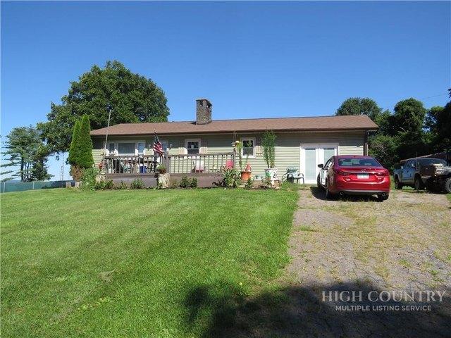 2484 Barrett Rd, Ennice, NC 28623