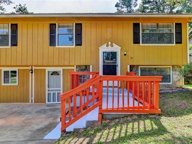 2484 Rhoanoke Dr, Duluth, GA 30096