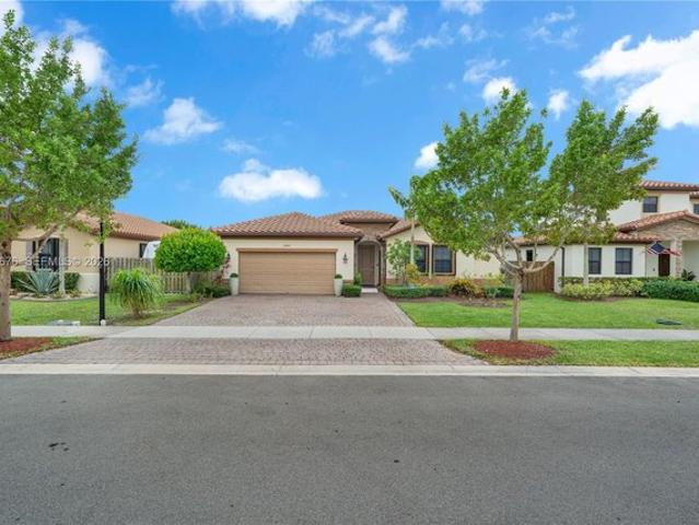 2484 SE 1st St, Homestead, FL 33033