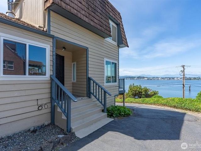 2485 Beach Dr E, Port Orchard, WA 98366