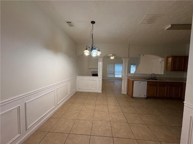 2485 Emma Way