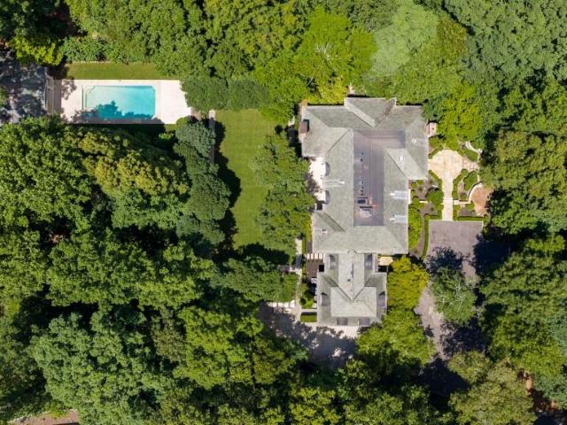 2485 W Wesley Road NW
