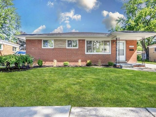 24865 Ridgecroft Ave, Eastpointe, MI 48021