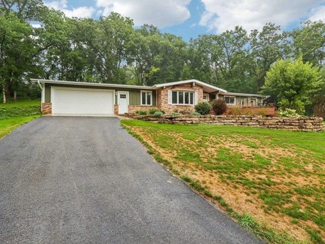 2486 County Rd E, Mount Horeb, WI 53572