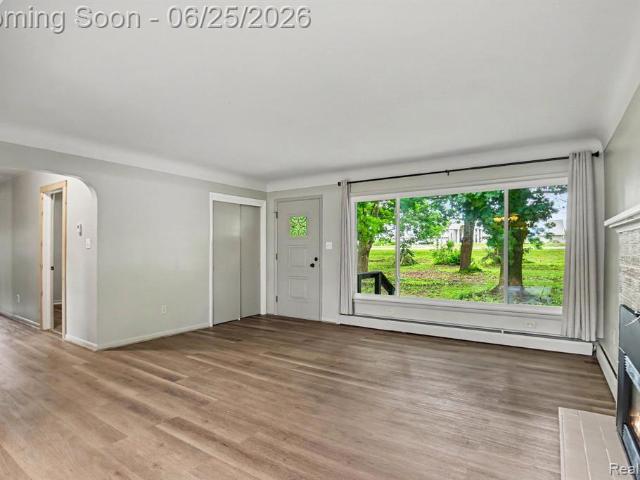 2487 N Lapeer Road