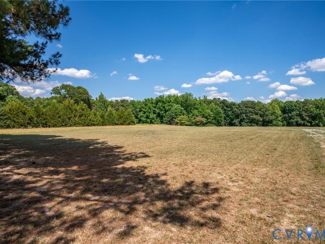2487 Doyles Lake Road