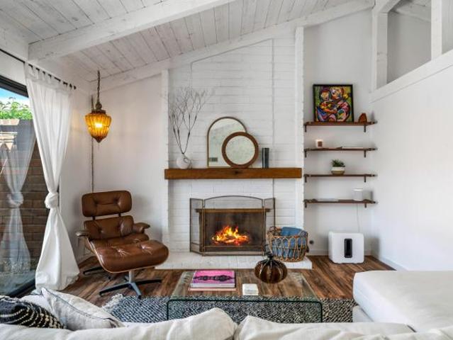 2487 S Gene Autry Trail #C, Palm Springs, CA 92264 in Palm Springs, California