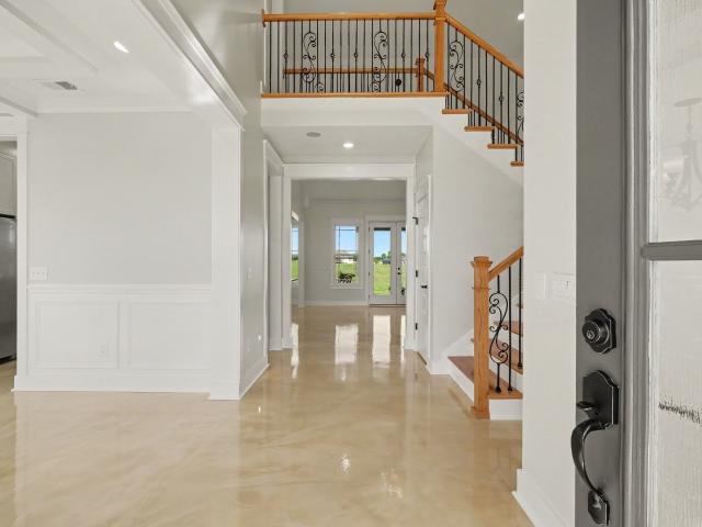 2487 Tom Austin Hwy