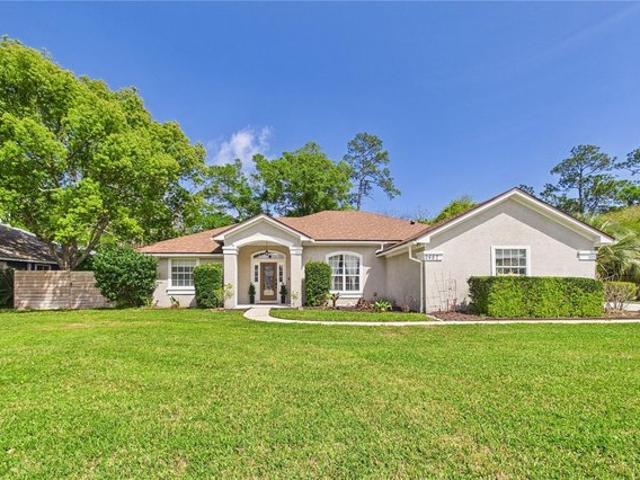2487 Winged Elm Dr E, Jacksonville, FL 32246
