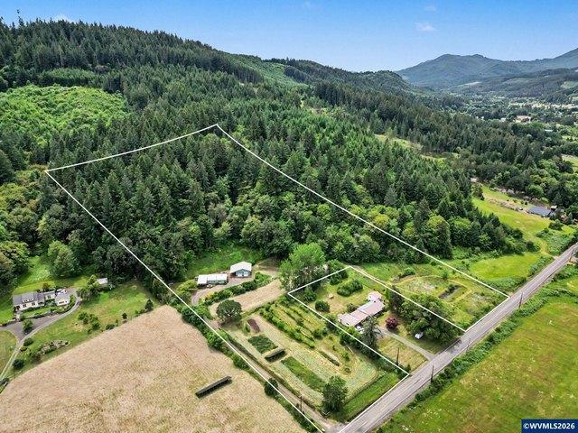 24886 Grange Hall Rd, Philomath, OR 97370