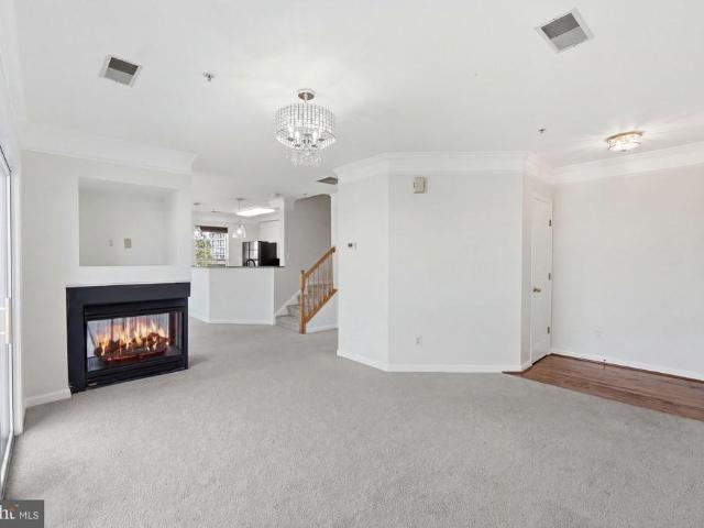 2489 Quick Street # 304