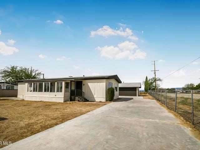 2489 W 55th St, Rosamond, CA 93560
