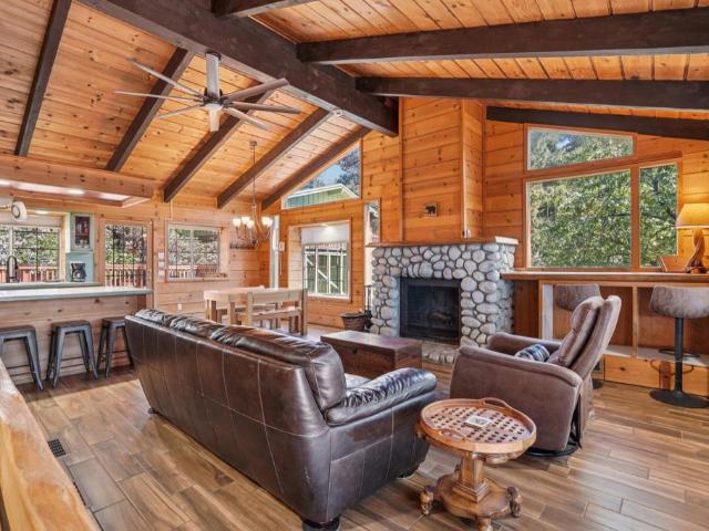 24800 Marion Ridge Drive