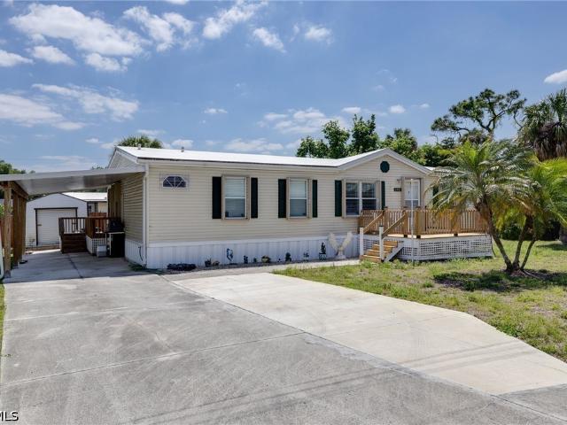 2480 Austin Smith Ct, North Fort Myers, FL 33917 | MLS #2026017 | Compass