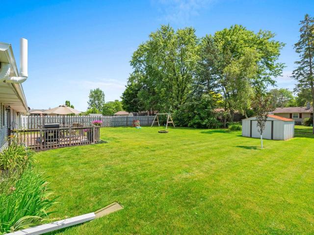 2480 Eileen St, Green Bay, WI 54311 | MLS #50310 | Compass
