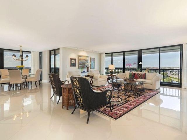 2480 Presidential Way Apt 1901, West Palm Beach, FL 33401