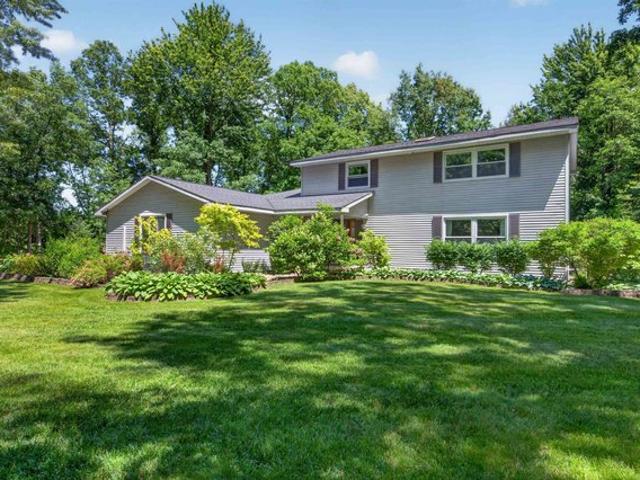 2482 N Trail Rd, Midland, MI 48642