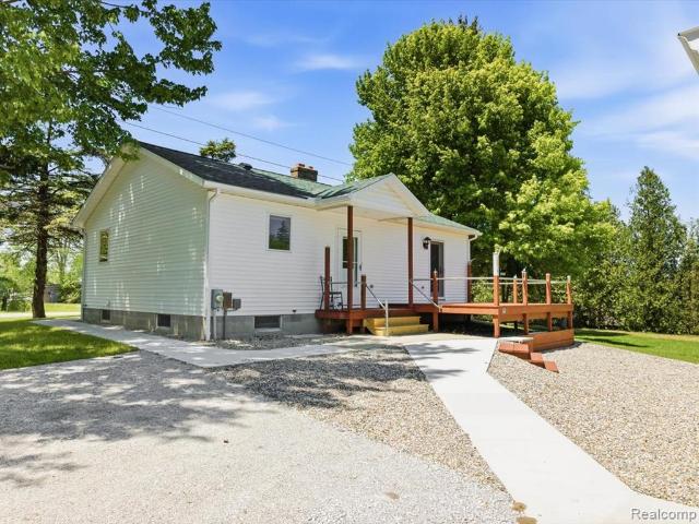 2482 Range Road