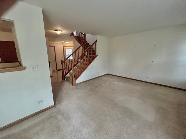 2482 Stoughton Circle