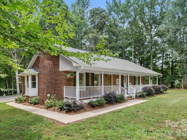 2482 Waxhaw Indian Trail Rd S, Waxhaw, NC 28173