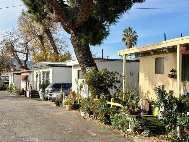 24833 Railroad Ave, Newhall, CA 91321