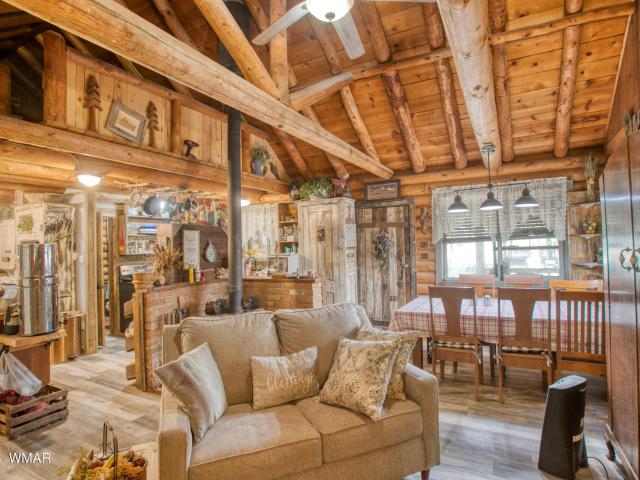 2483 Coconino Way