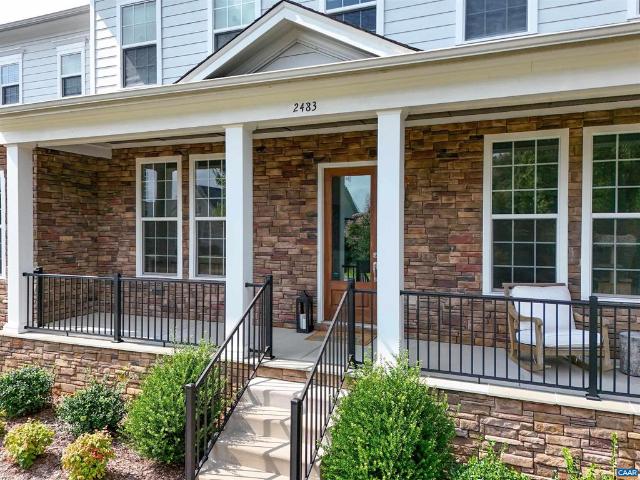 2483 Ferndown Ln