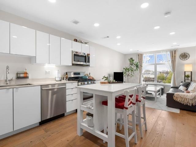 248 252 Meridian St, Unit 204, Boston, MA 02128 | MLS #73500 | Compass