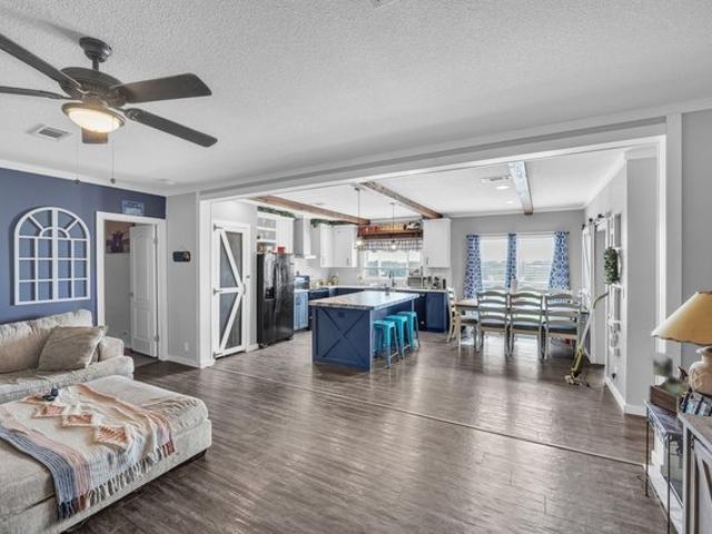 248 County Road 477, Palacios, TX 77465