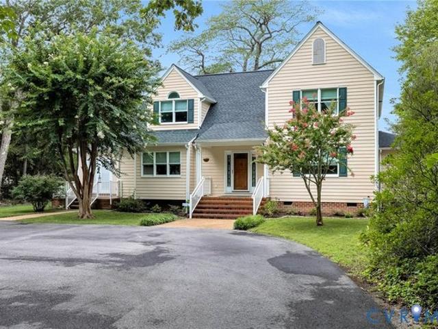 248 Cedar Pointe Dr, Urbanna, VA 23175