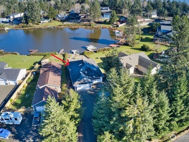 248 Chaparral St SE, Ocean Shores, WA 98569