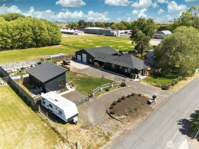 248 and 256 Hanson Rd, Touchet, WA 99360