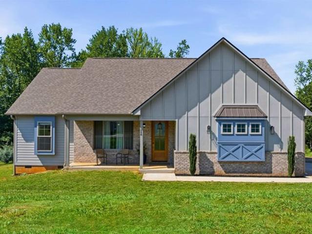 248 Autumn Glen Dr, Spartanburg, SC 29303