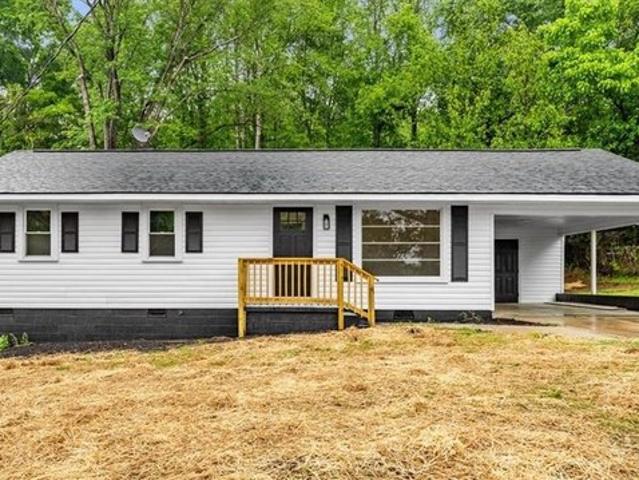 248 Dyer St, Eden, NC 27288
