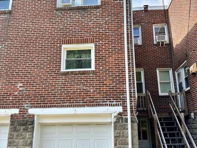 248 E Summit Street