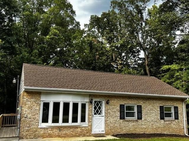 248 Fuhrman Mill Rd, Hanover, PA 17331