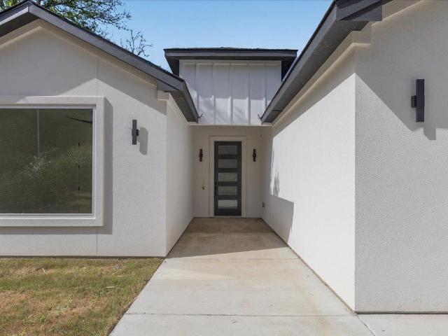 248 Kaukonahua Ln