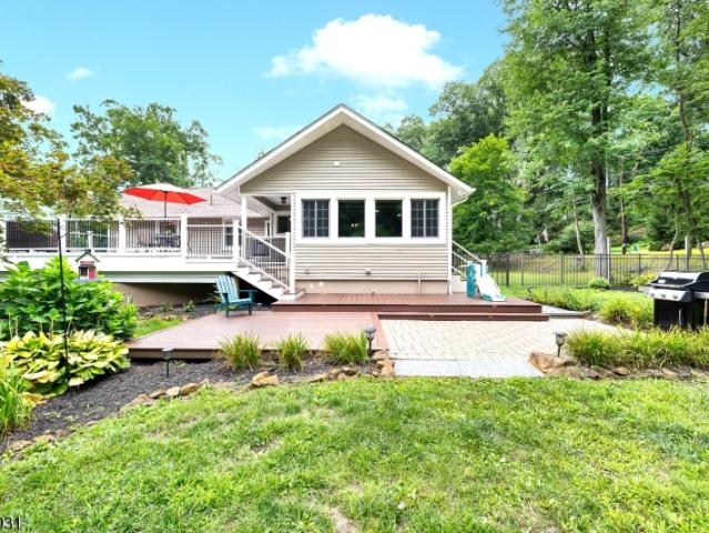 248 Johnston Dr