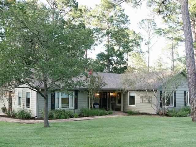 248 Jzj Ln, La Grange, TX 78945